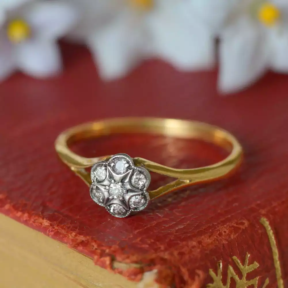 Edwardian Diamond Daisy Cluster Ring in 18ct Gold - Antique And Vintage ...
