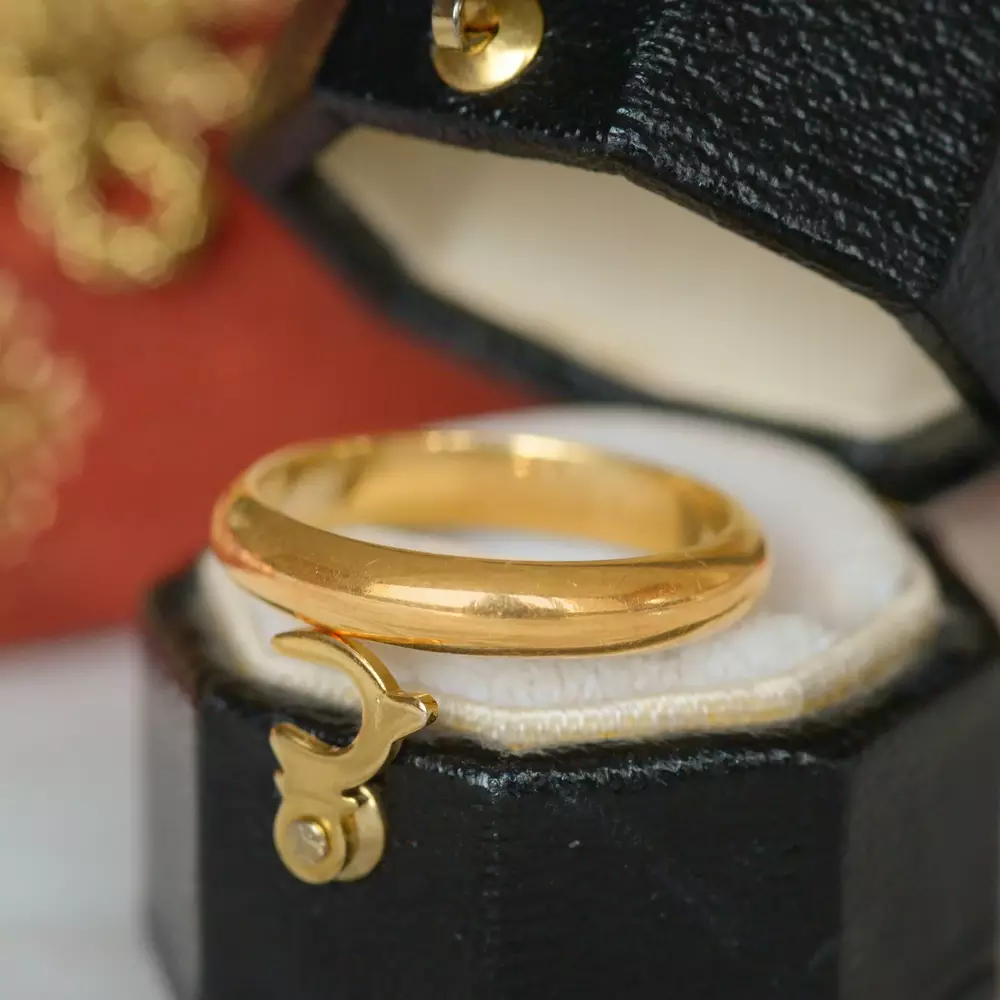 Vintage Rounded Band Ring in 14ct Yellow Gold - Antique And Vintage ...